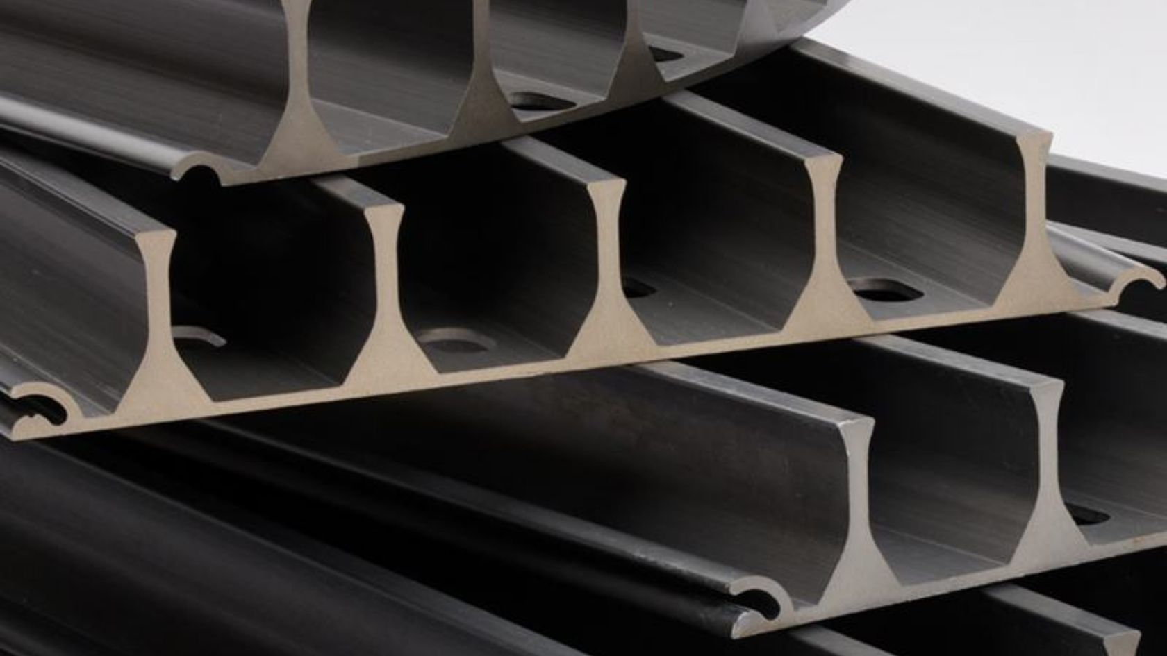 Type II Anodizing Vs Type III (Hard Coat Anodizing) - ApexRapid