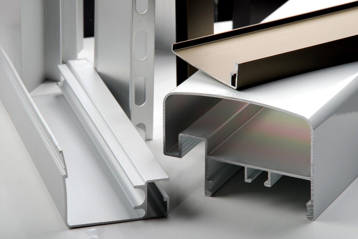 Custom Aluminum Extrusions: Design Tips & Considerations - ApexRapid